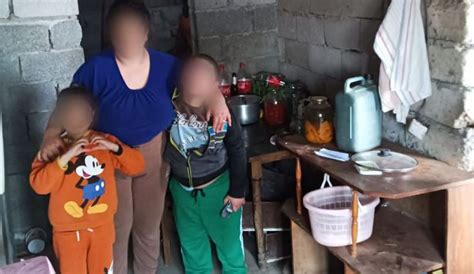 სამი ფსიქიურად დაავადებული ერთ სახლში დედა და ორი შვილი მომეხმარეთ ოდნავ ნორმალური პირობები