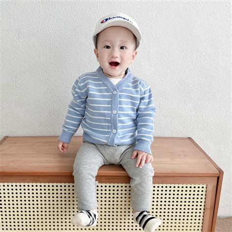 宝宝春秋季开衫毛衣男女童百搭条纹打底衫婴幼儿外出纯棉针织外套虎窝淘
