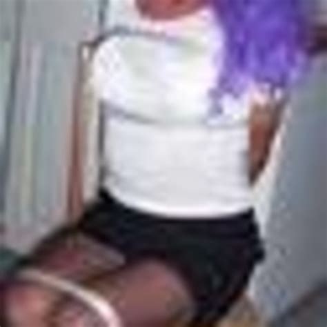 Thumbs Pro Womansbitch