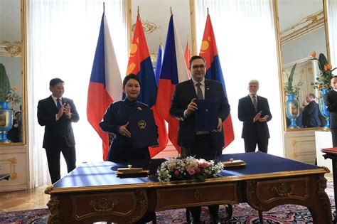 Монгол Чехийн харилцааны түвшнийг шат ахиулж Иж бүрэн түншлэлд хүргэлээ