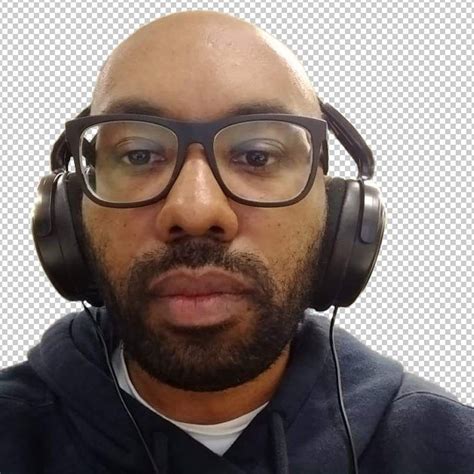 Marcelo Felix Medium