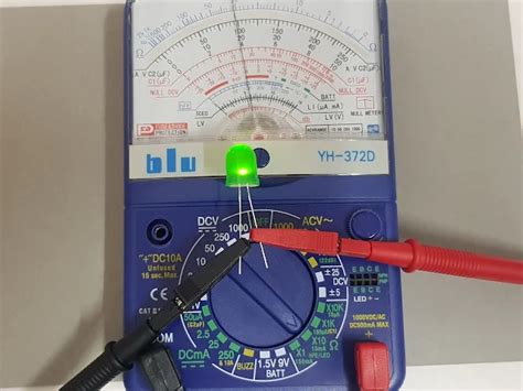 20 วิธีใช้มัลติมิเตอร์ การใช้มัลติมิเตอร์แบบเข็ม และ แบบดิจิตอล วิธีตรวจสอบ Led และข้อมูลสเปค