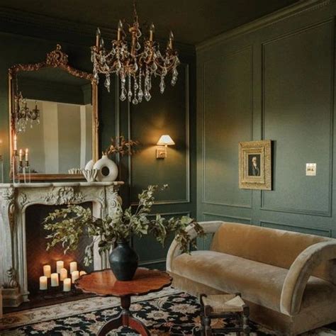 Benjamin Moore Vintage Vogue 462 Paint Color