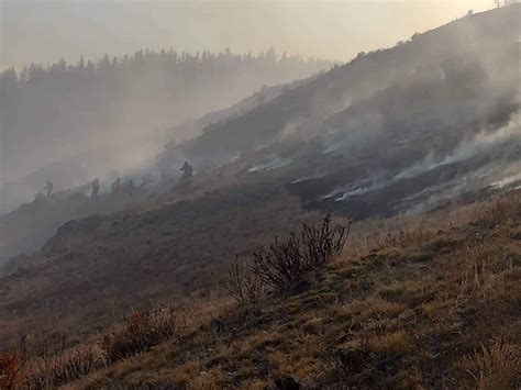 Завханд гарсан ойн түймрийн голомтод 324 хүн дөрөв дахь өдрөө ажиллаж байгаа ч түймэр Тувагийн