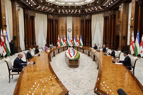ირაკლი უზბეკეთის რესპუბლიკის პრეზიდენტ შავკატ მირზიოევს შევხვდი შეხვედრაზე საუბარი შეეხო ორი