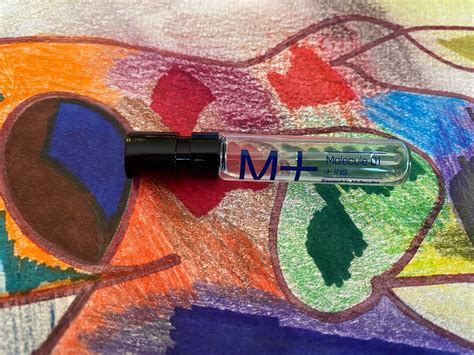 Escentric molecules: Molecule 01 + iris — SARAH STEUBE PERKINS