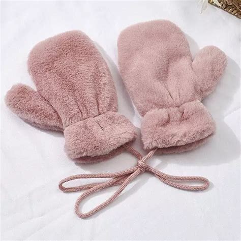 خرید و قیمت دستکش تک انگشتی خز از غرفه Nilsgallery