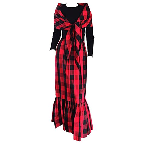 Chic Vintage Anne Fogarty 1970s Black And Red Checkered Dress And Shawl