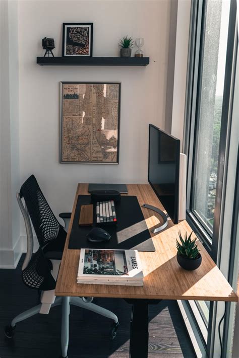 Minimalist Yet Functional Work From Home Setup R Workspaces