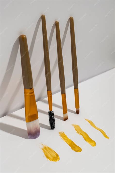 브러시 획 견본이 있는 페인트 브러시 무료 사진
