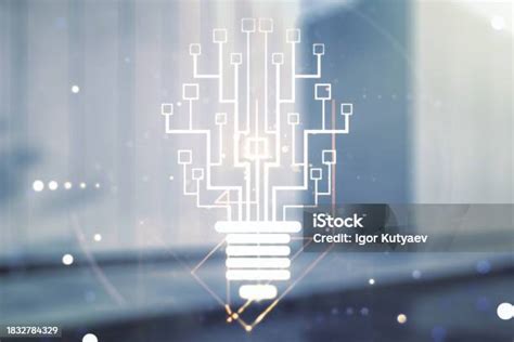 가상 창조적 인 아이디어 개념 와 전구 와 Microcircuit 그림 와 흐릿한 현대 사무실 건물 배경에 신경망 및 기계 학습 개념 다중 노출 0명에 대한 스톡 사진 및