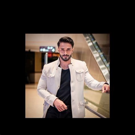 ලංකාවේ කඩවසම් ජනප්‍රිය කලා තරු🥰 ️ Foryourpage👈 Gossipsrilanka🇱🇰 Song🎶 Photography