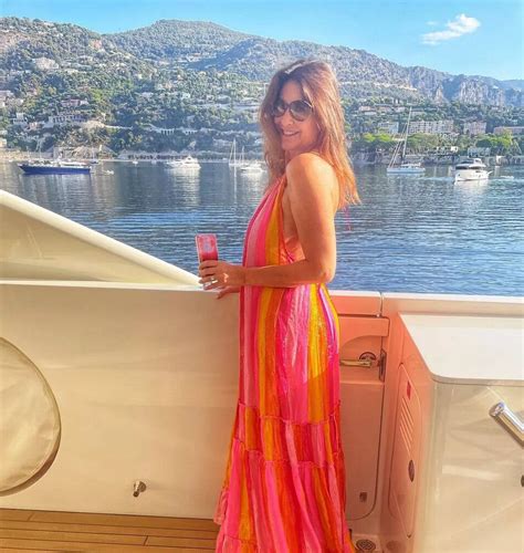 Im A Celebs Lisa Snowdon Sizzles In Racy Cutout Swimsuit As She