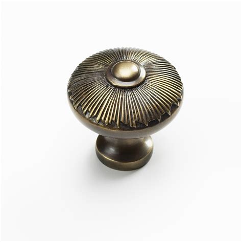 Symphony Sunburst Round Knob Symphony Sunburst Round Knob
