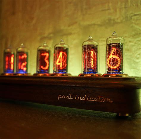 past indicator vostok 3 nixie tube table clock review coolest clock ever kaminskyblog