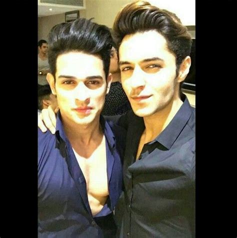 Pin By Dharshini Sri On Siddharth Gupta Best Poses For Men Favorite
