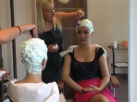 Bicd By The Long Haired Barberette Rasieren