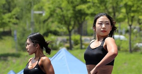 여자 소방관 몸짱은