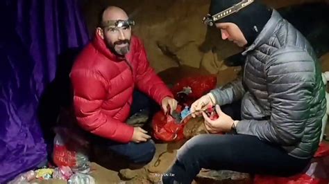 Turkey Cave Rescue Trapped Us Explorer Mark Dickey Being Hoisted To