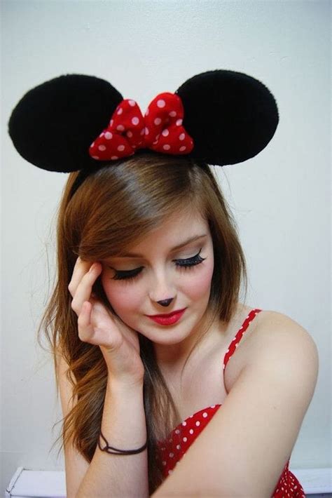 Creative Ways To Rock A Minnie Mouse Costume This Halloween Minnie Mouse Costume Minnie