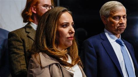 Julian Assange Latest He Needs Time Assanges Tearful Wife Says As News Conference Held