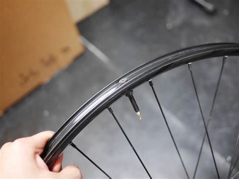 전북자전거 포커스 산악자전거 비토리아 떼리노 튜브리스 타이어 교체 작업 전북 자전거 튜브리스 타이어 교체 전문점 전북 비토리아 정식대리점 전주 바이크박스인후점