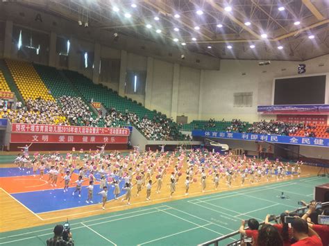 教育系学子参与十堰市育苗幼儿园庆六一活动 汉江师范学院教育学院