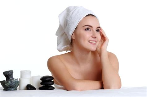 Premium Photo Beautiful And Healthy Blond Woman Getting Spa Therapy