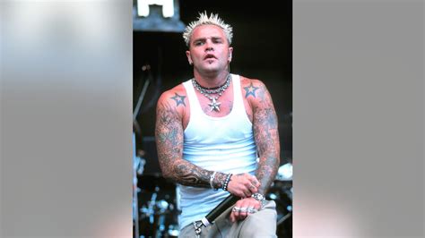 Crazy Town Frontman Shifty Shellshock Died Of An Overdose And A Broken Heart Manager Says