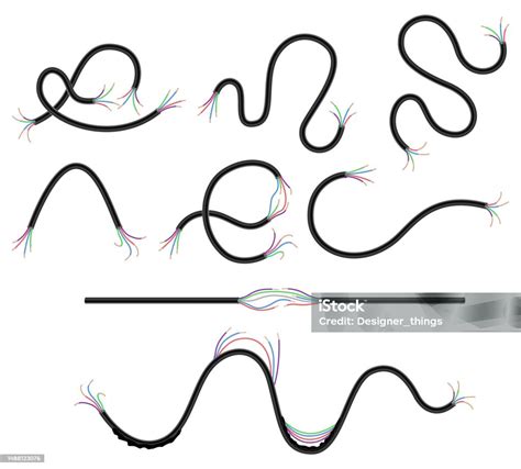 끊어진 전기 구리선 및 코드 손상된 전력 케이블 노출된 전선으로 찢어진 전선 위험 전기 문제 컬러 전기 케이블 흰색 배경에 분리된 벡터 집합 케이블에 대한 스톡 벡터 아트