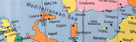 Assessing Ml Methodologies To Extract Implicit Relations From Documents