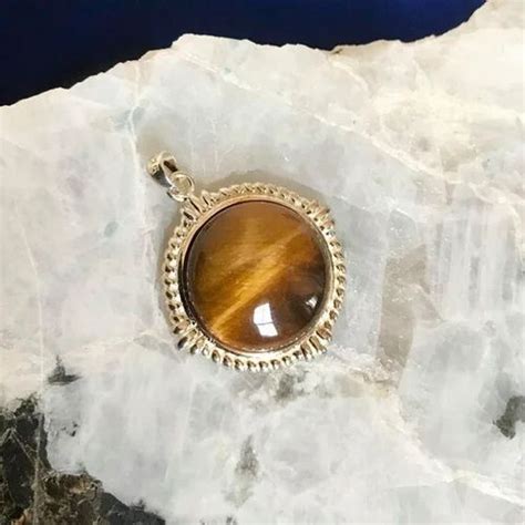 Tiger Eye Round Pendant At ₹ 110piece टाइगर की आंख वाला पेंडेंट In Khambhat Id 2852879847833