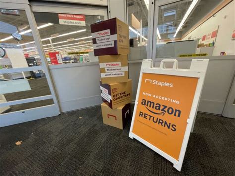Amazon Expands Customer Return Drop Off Footprint In New Deal With Staples Geekwire