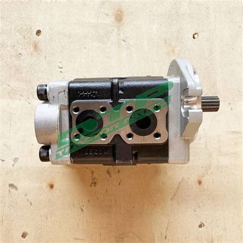 Original Parts 3a272 82200 Assy Pump For Kubota Tractor M6040