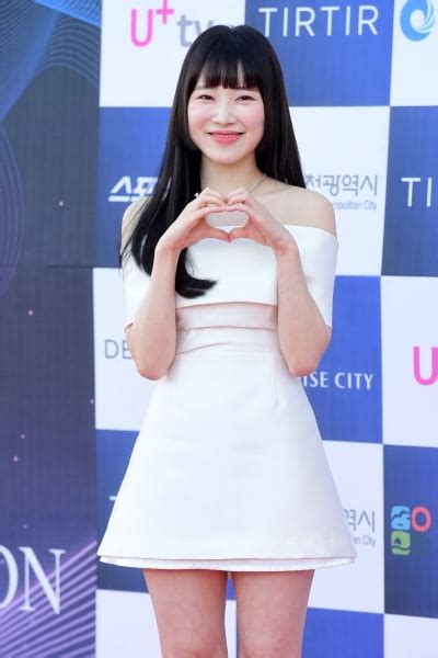 가비 매혹적인 손키스~ 제2회 청룡시리즈어워즈 한국경제