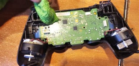 How To Clean A PS Controller