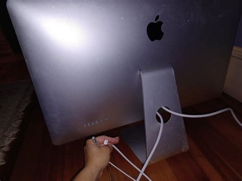 I Was Given An Imac With No Keyboard Or Mouse There Doesnt Appear To