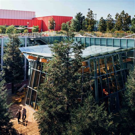 Frank Gehry Has An Unending Thirst For New Work New Ideas New Forms