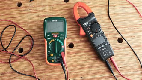 How To Measure Electrical Voltage Digital Or Analog Multimeters
