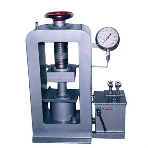 HP Electronic Manual Cube Testing Machine Capacity Kn At Rs In Ahmedabad