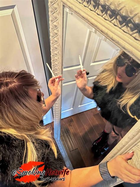 Sexy 120s Rsmokingwomen