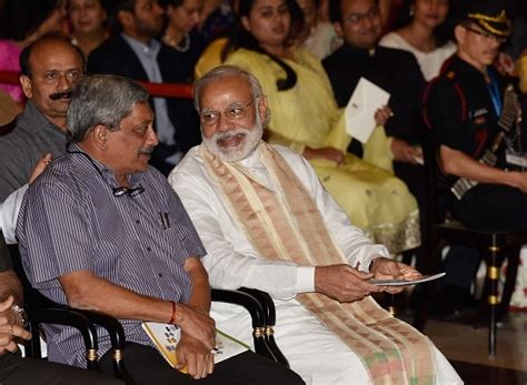 पंतप्रधानपदासाठी नरेंद्र मोदींचं नाव सर्वात पहिल्यांदा मनोहर