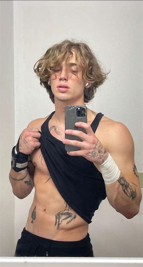 Vinnie Hacker Hacker Aesthetic Hacker Attractive Guys