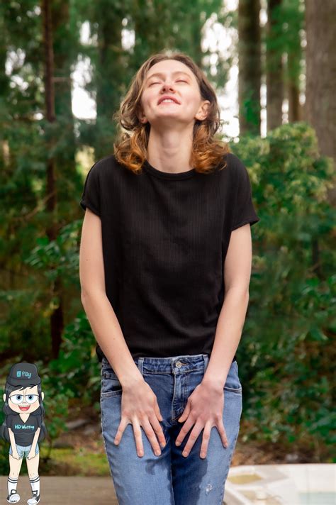 Ronica Peeing In Her Jeans Photos Omorashi General Omorashi