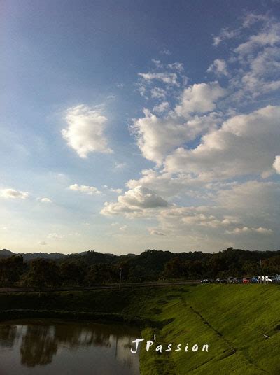 Randomiphone 4眼中的六月天 強生與小吠的hyper人蔘~ Randomiphone 4眼中的六月天 強生與小吠的hyper人蔘~