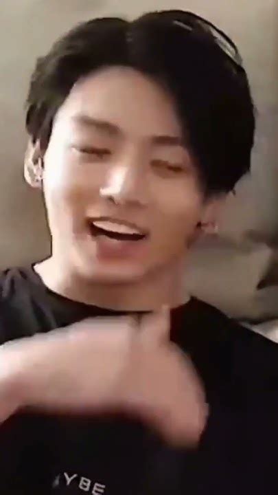 Jongook Is Pretty But Soo Cute Oo Youtube