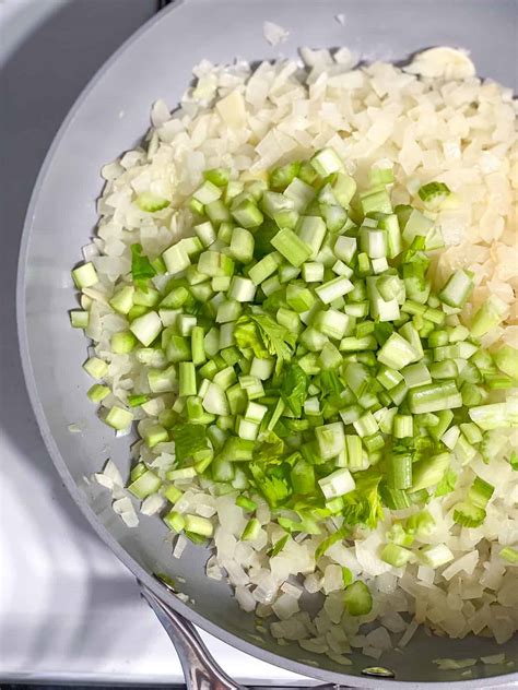 Easy Cornbread Stuffing Plant Based On A Budget