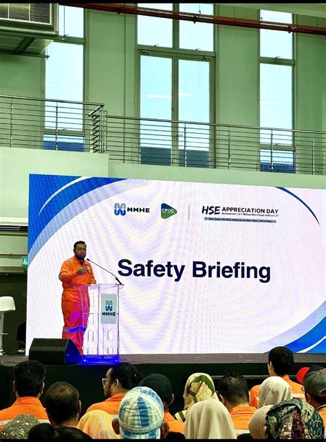 Everyday May Not Be Good But Theres Something Good In Every Day Alhamdullilah Mohamad Zaki