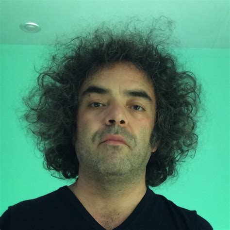 حسن معجونی کیست؟