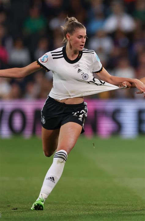 Jule Brands Body🤤 R Womensoccerlegs